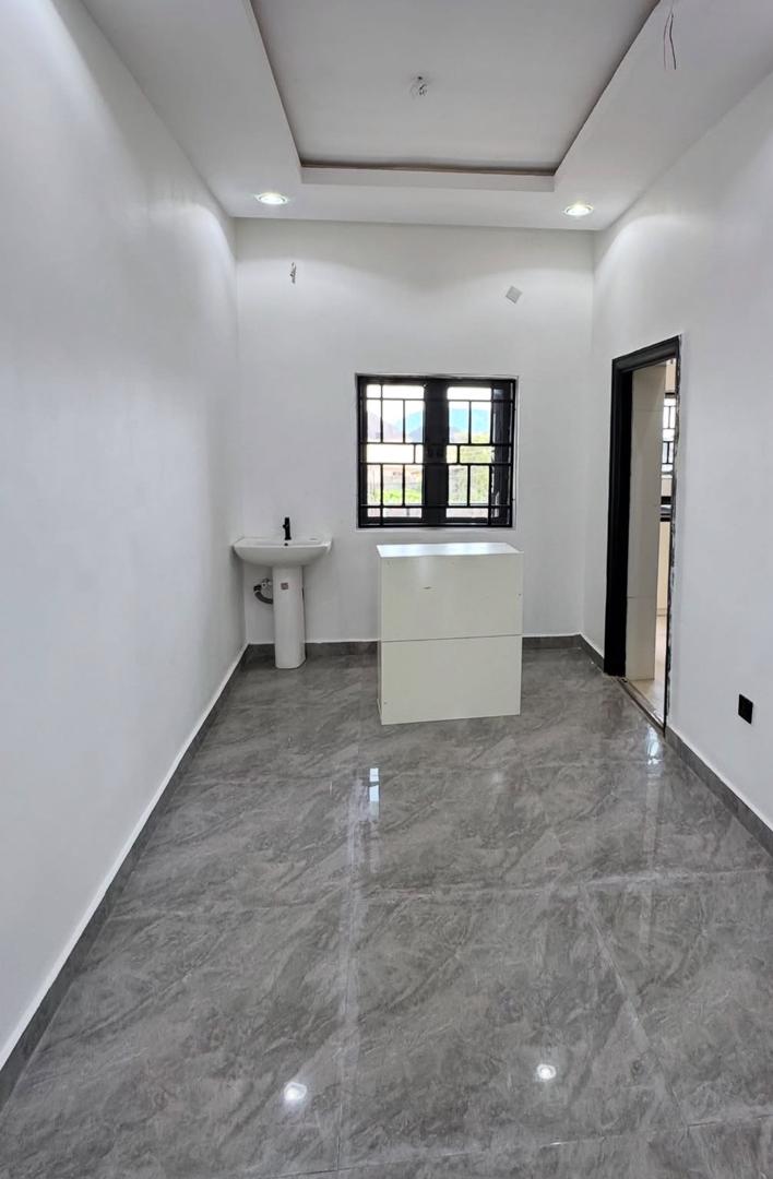 Newly Built 2 Bedroom Block of Flat - The MLS Properties